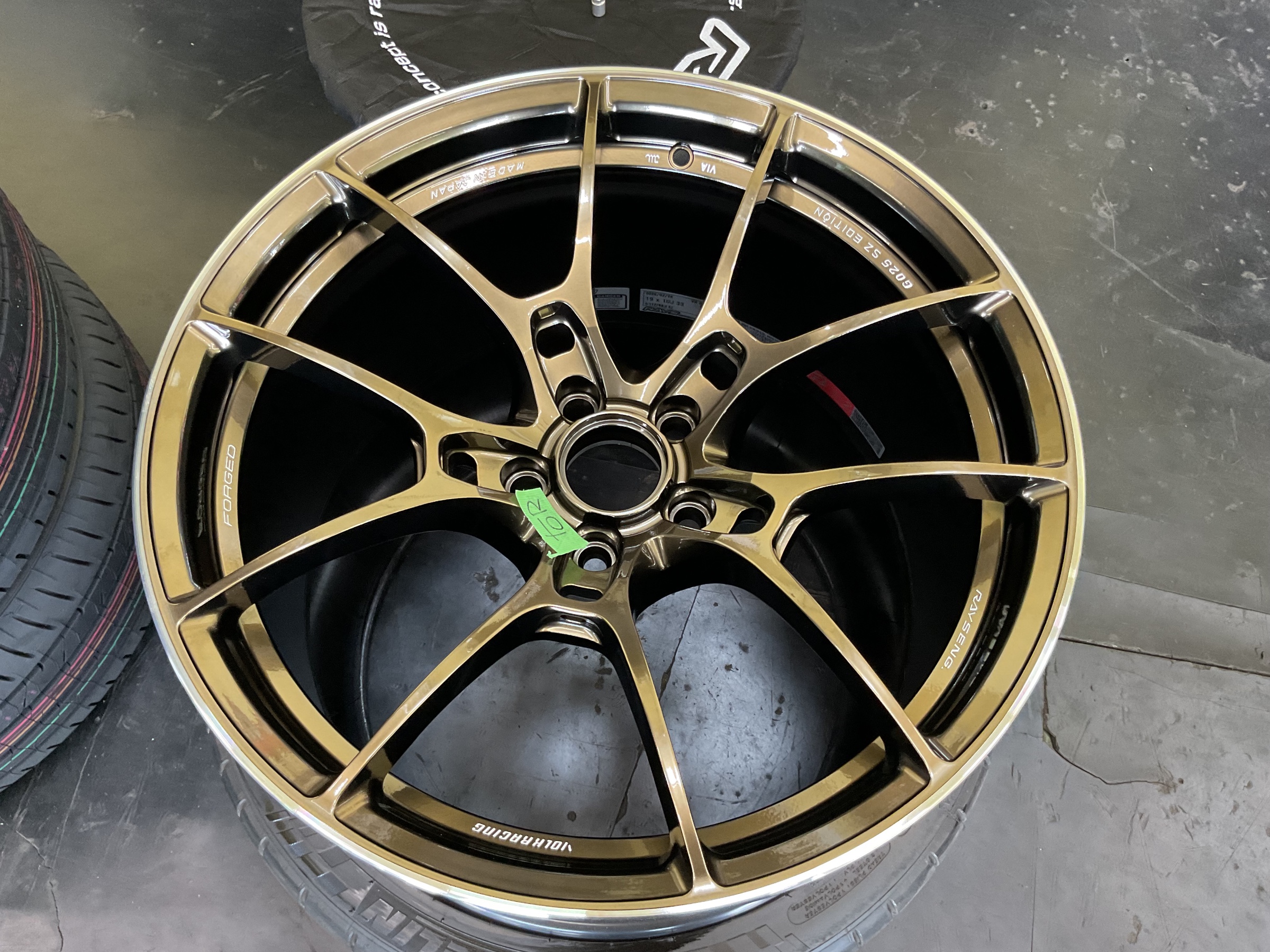 トヨタ:GRスープラ:RAYS G025 SZエディション取り付けです | 店舗おススメ情報 | タイヤ館 グリーンピットつくば研究学園（茨城県）