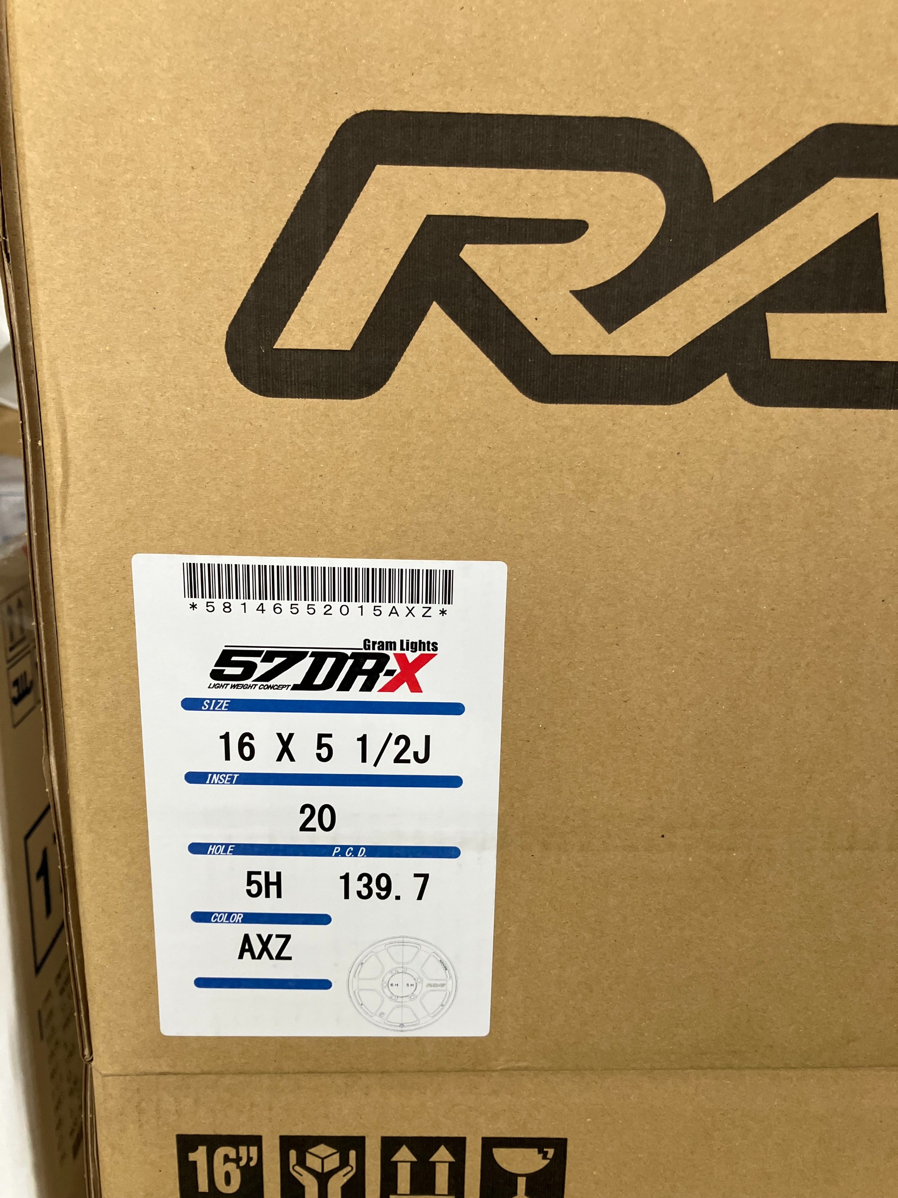 ジムニーJB64W RAYS グラムライツ 57DR-X 取り付け | 店舗おススメ情報 | タイヤ館 出雲（島根県） | タイヤからはじまる、トータルカーメンテナンス タイヤ館グループ