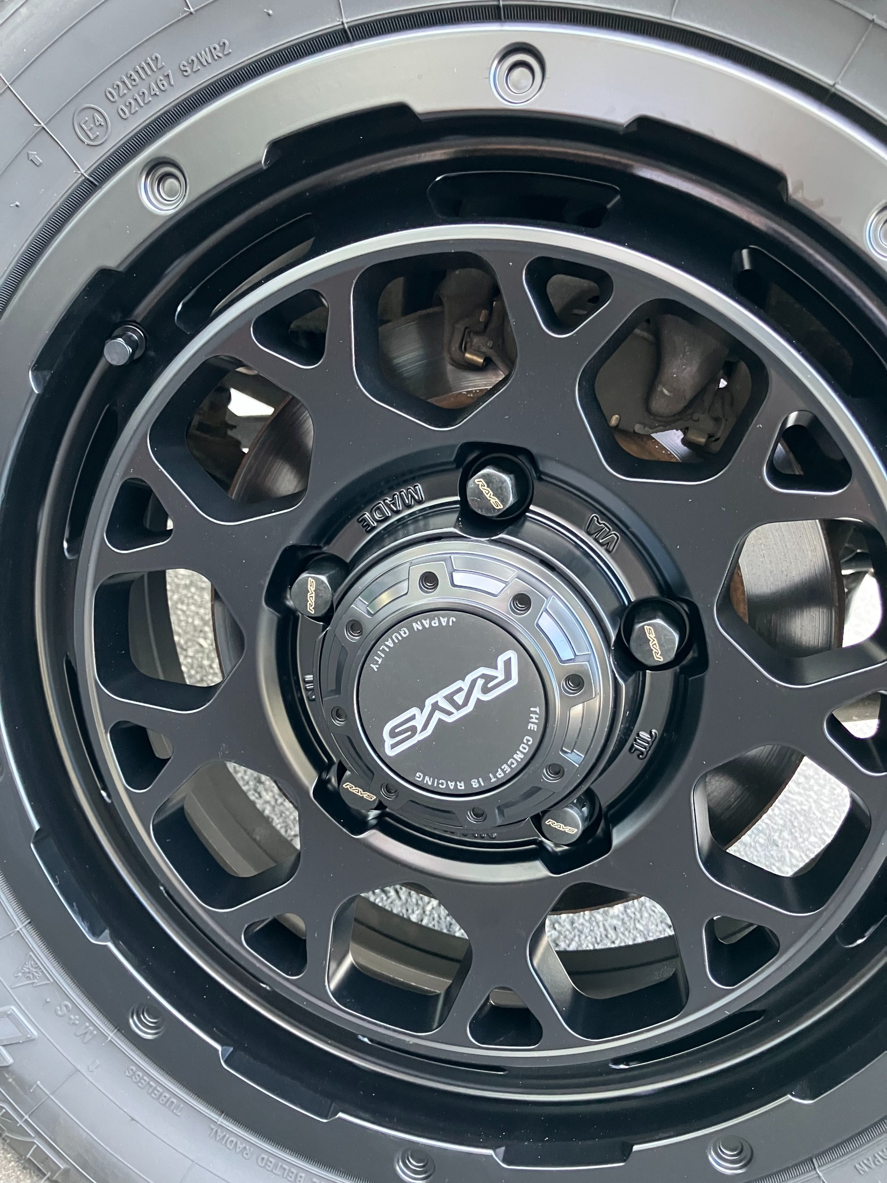 ジムニーJB64W RAYS デイトナホイール取付け！ | 店舗おススメ情報 | タイヤ館 出雲（島根県） | タイヤからはじまる、トータルカーメンテナンス タイヤ館グループ