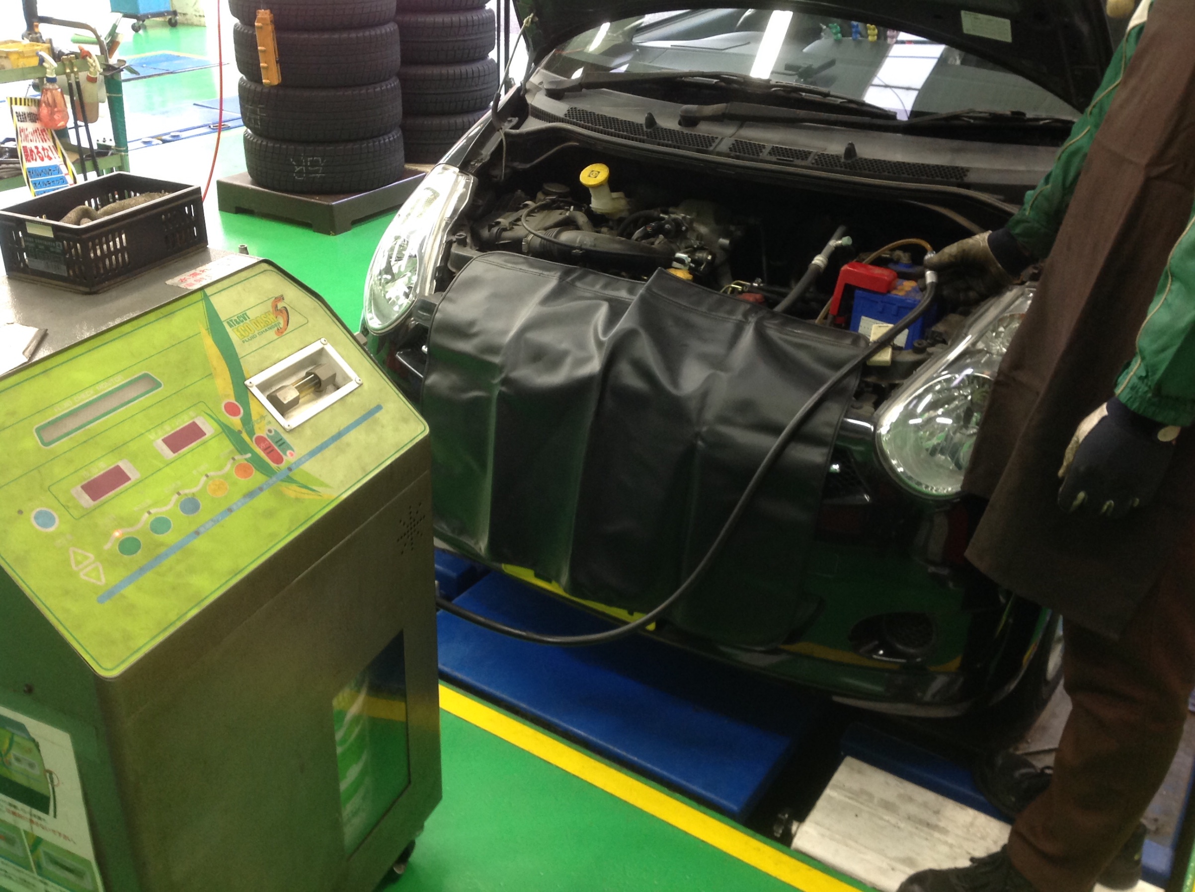 スバル R2 CVTフルード交換 | 店舗おススメ情報 | タイヤ館 稲城（東京都）