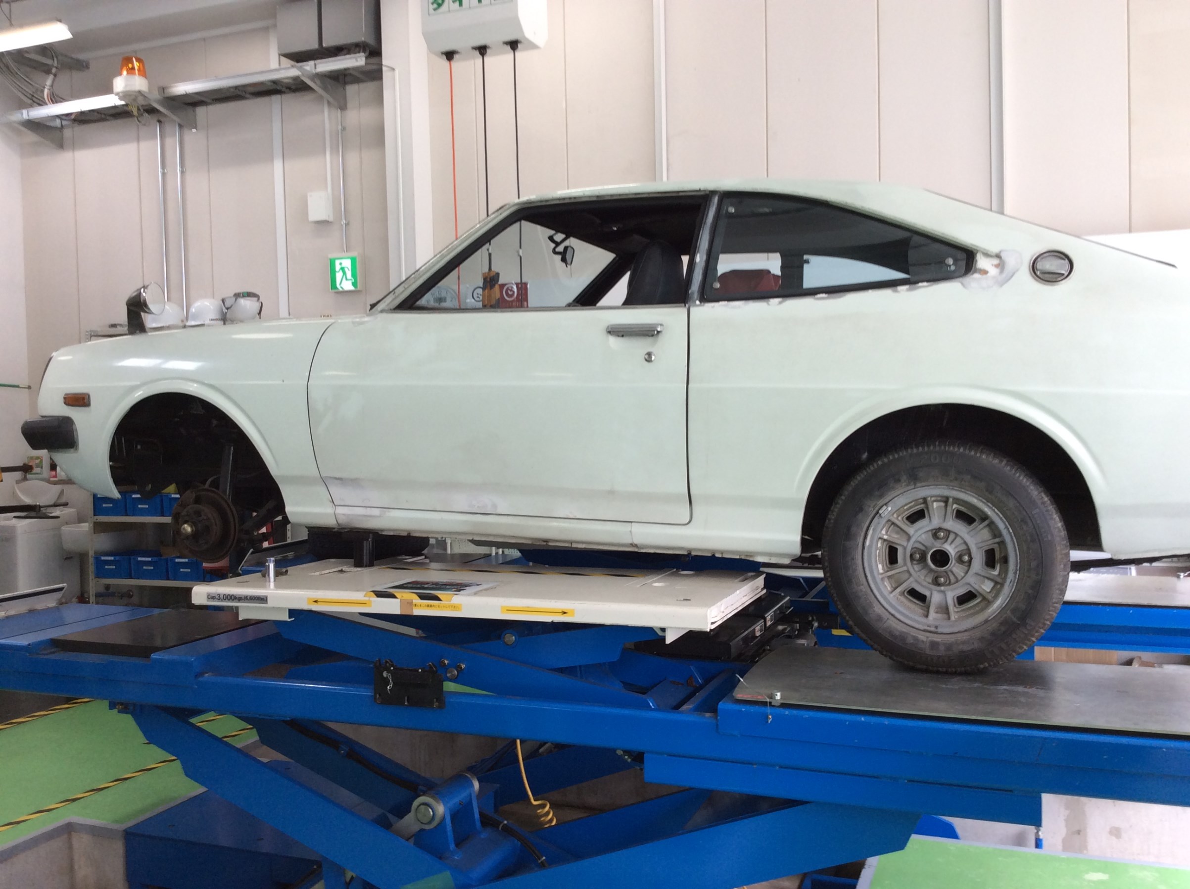 旧車もお任せください。トレノ（型式TE47）のタイヤ4本交換とアライメント作業。 | 店舗おススメ情報 | タイヤ館 瑞穂（愛知県）