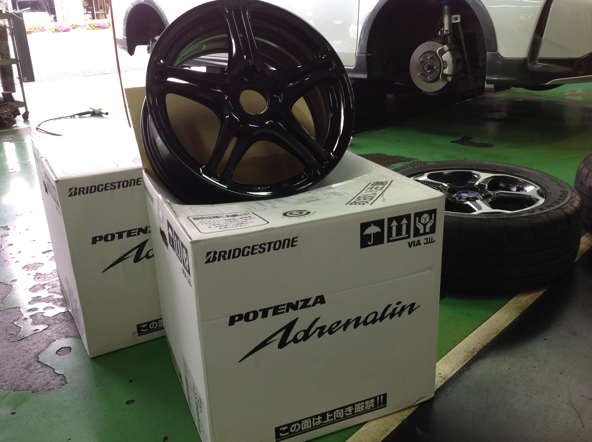 POTENZA SW005 取り付け | 店舗おススメ情報 | タイヤ館 西荻窪（東京都）