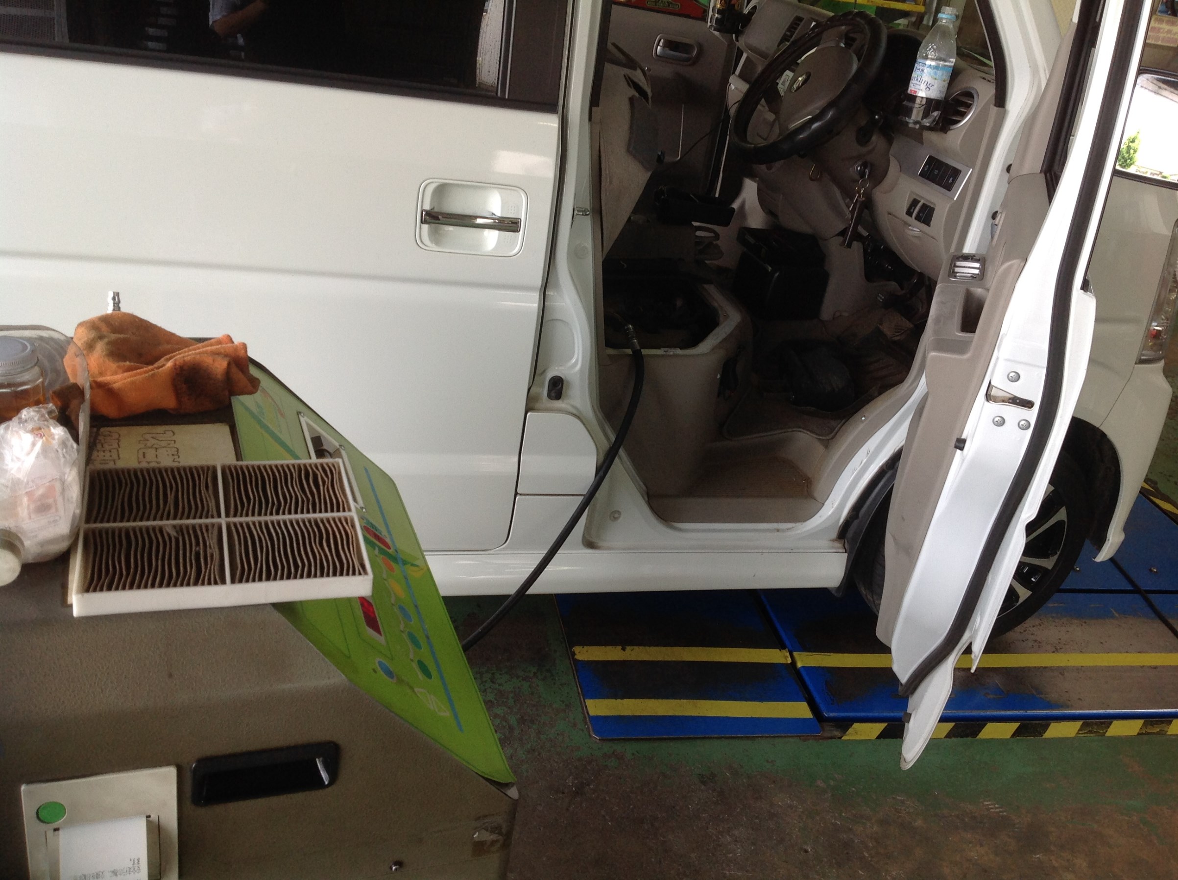 【スズキ DA64系エブリイ】バッテリー＆ATF交換♪ | 店舗おススメ情報 | タイヤ館 294谷和原ｲﾝﾀｰ