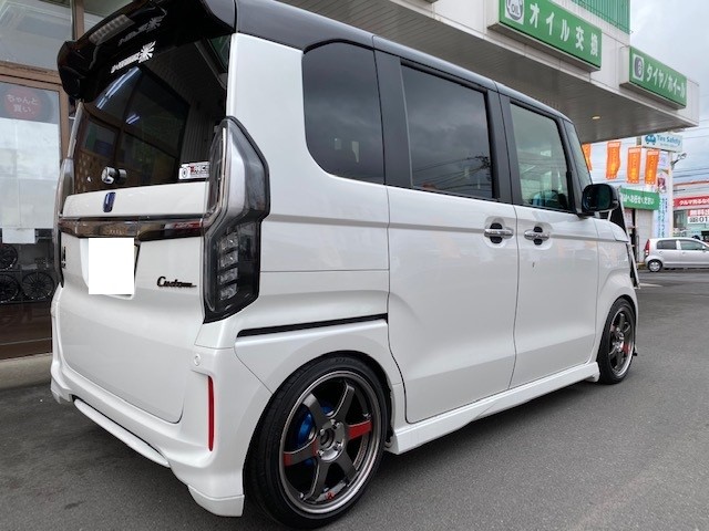 新型N-BOX レイズ製ホイール TE37SONIC取り付け！ | サービス事例の紹介！ | タイヤ館 鹿屋 | タイヤからはじまる、トータルカーメンテナンス タイヤ館グループ