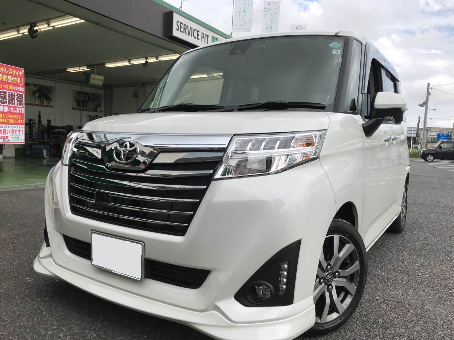 【トヨタ・ルーミー・M900A】バックランプ交換 | 店舗おススメ情報 | タイヤ館 土浦北インター（茨城県）