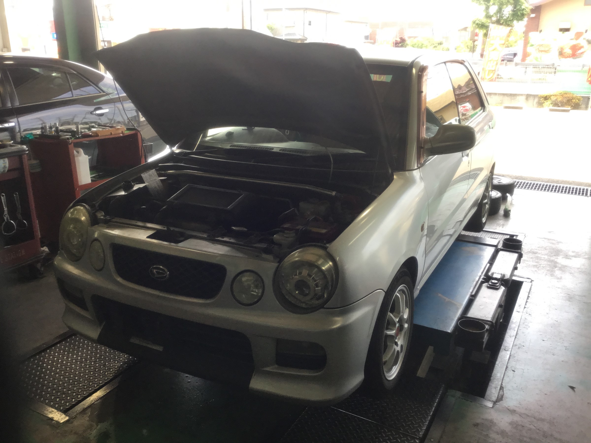 L802S型オプティ エアロダウンビークス、エンジンオイル交換＆添加剤！ | 店舗おススメ情報 | タイヤ館 鎌ヶ谷（千葉県）