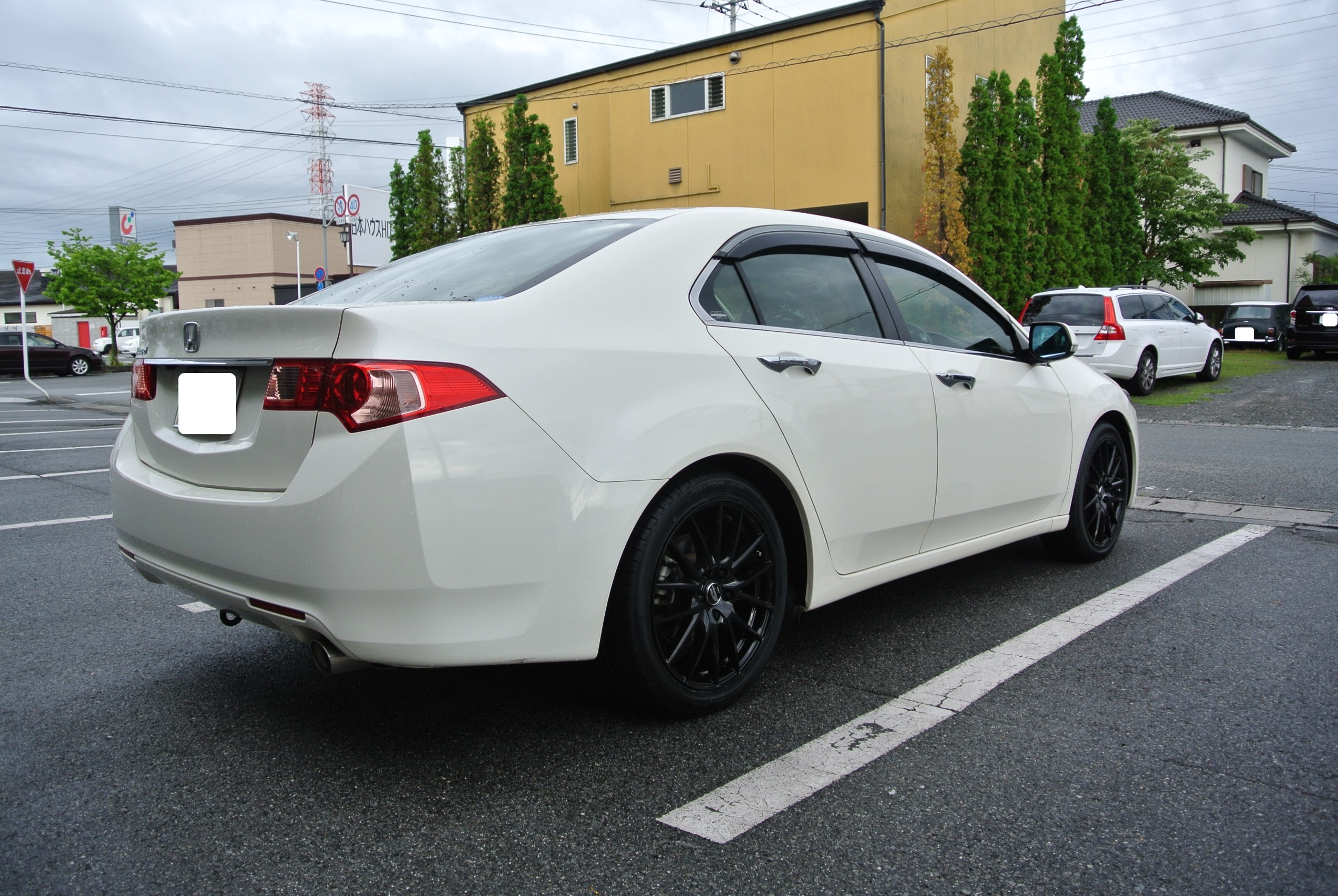 ホンダ アコード（CU2型）にアルミホイール マルカ シュナイダーSQ27装着 | 店舗おススメ情報 | タイヤ館 こせ（山梨県）