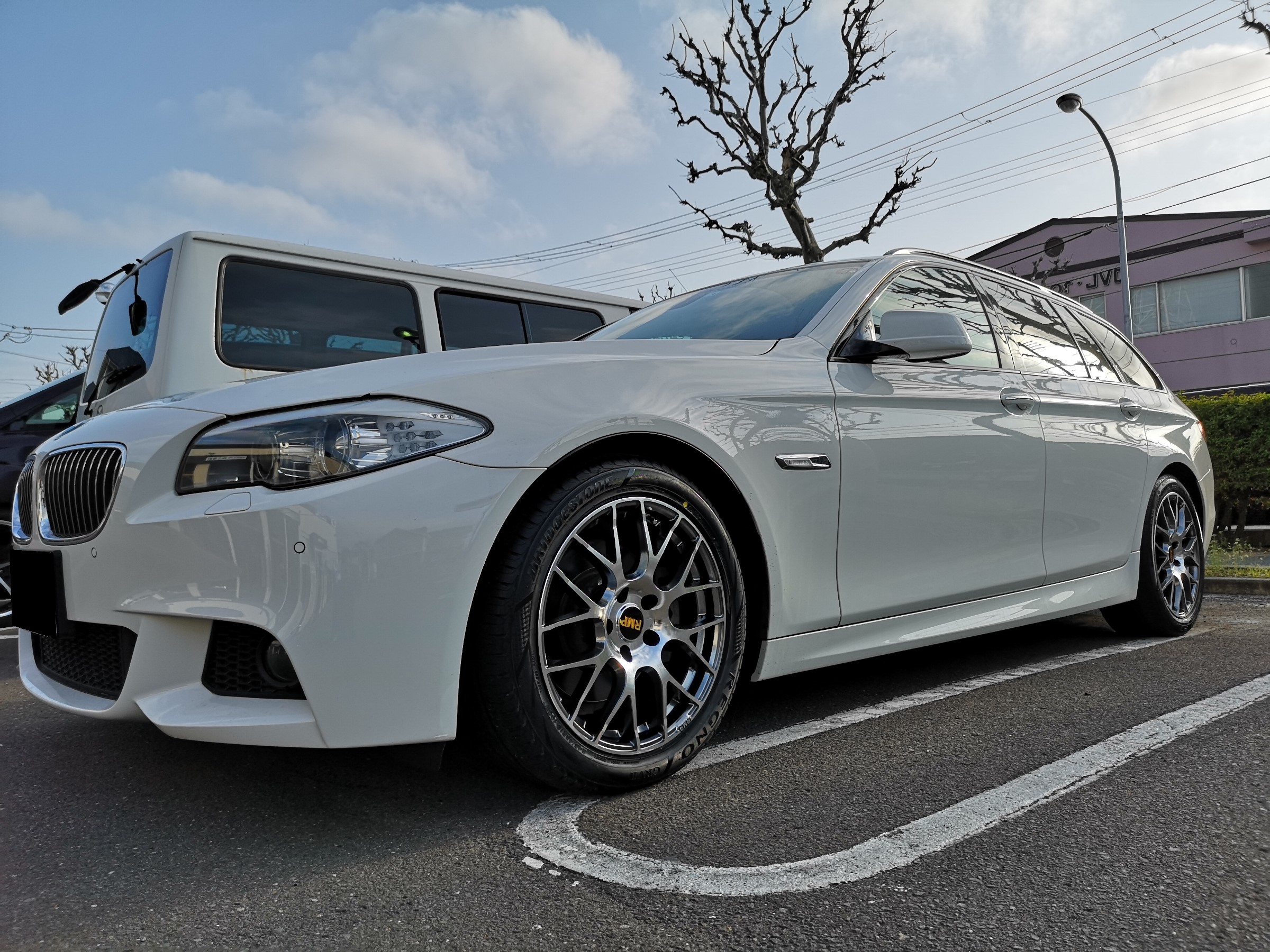 BMW にマルカサービス RMP028F 装着 | 店舗おススメ情報 | タイヤ館 秋田（秋田県）