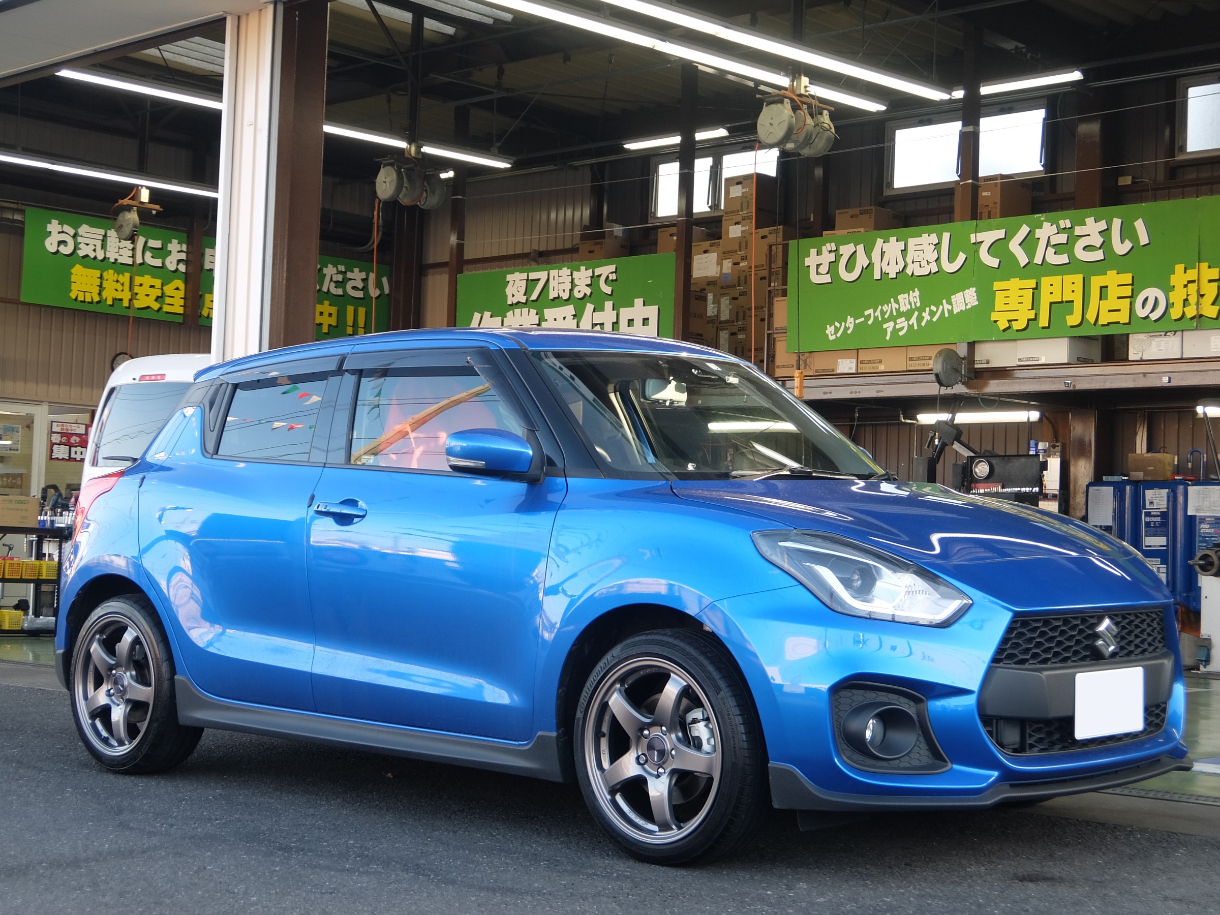 【スズキ・スイフトスポーツ・ZC33S】ホイール交換 | 店舗おススメ情報 | タイヤ館 うしく上柏田（茨城県）