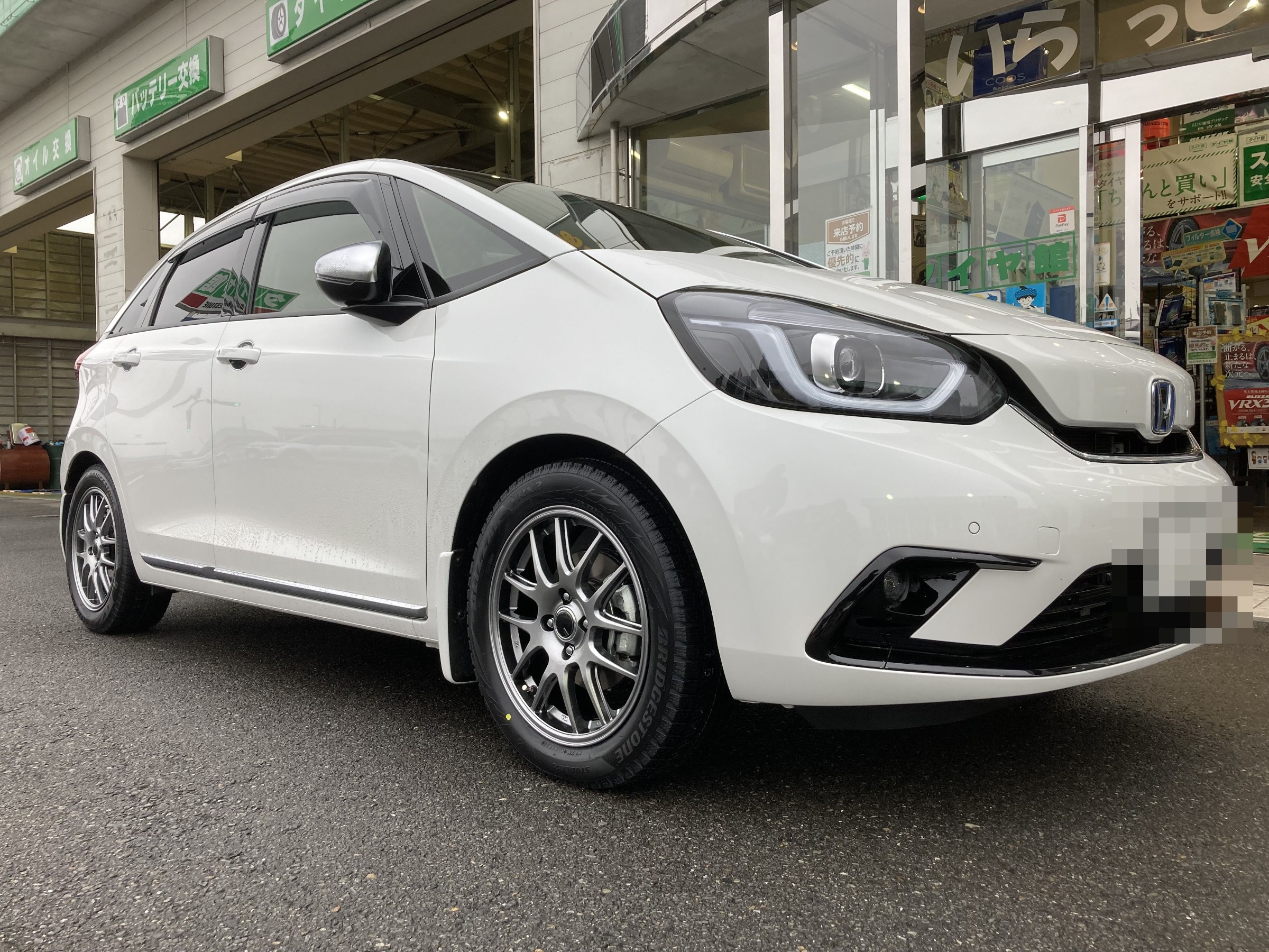 【ホイール装着事例】ホンダ フィット ＆ ZACK JP-205 | 店舗おススメ情報 | タイヤ館 桐生（群馬県）