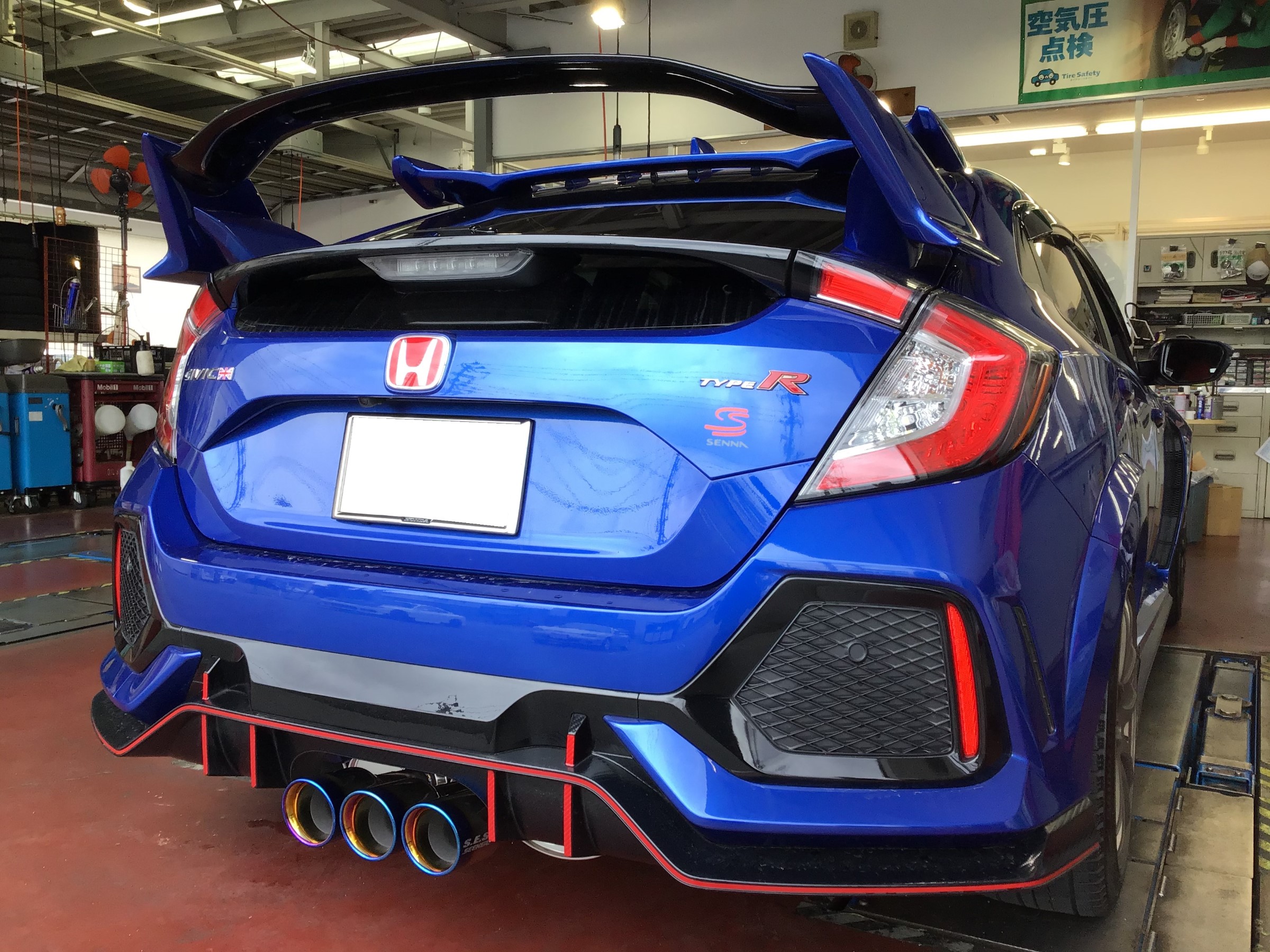 FK8 シビック タイプR SEEKER S.E.S Muffler KIT 取付 | 店舗おススメ情報 | タイヤ館 平（福島県）