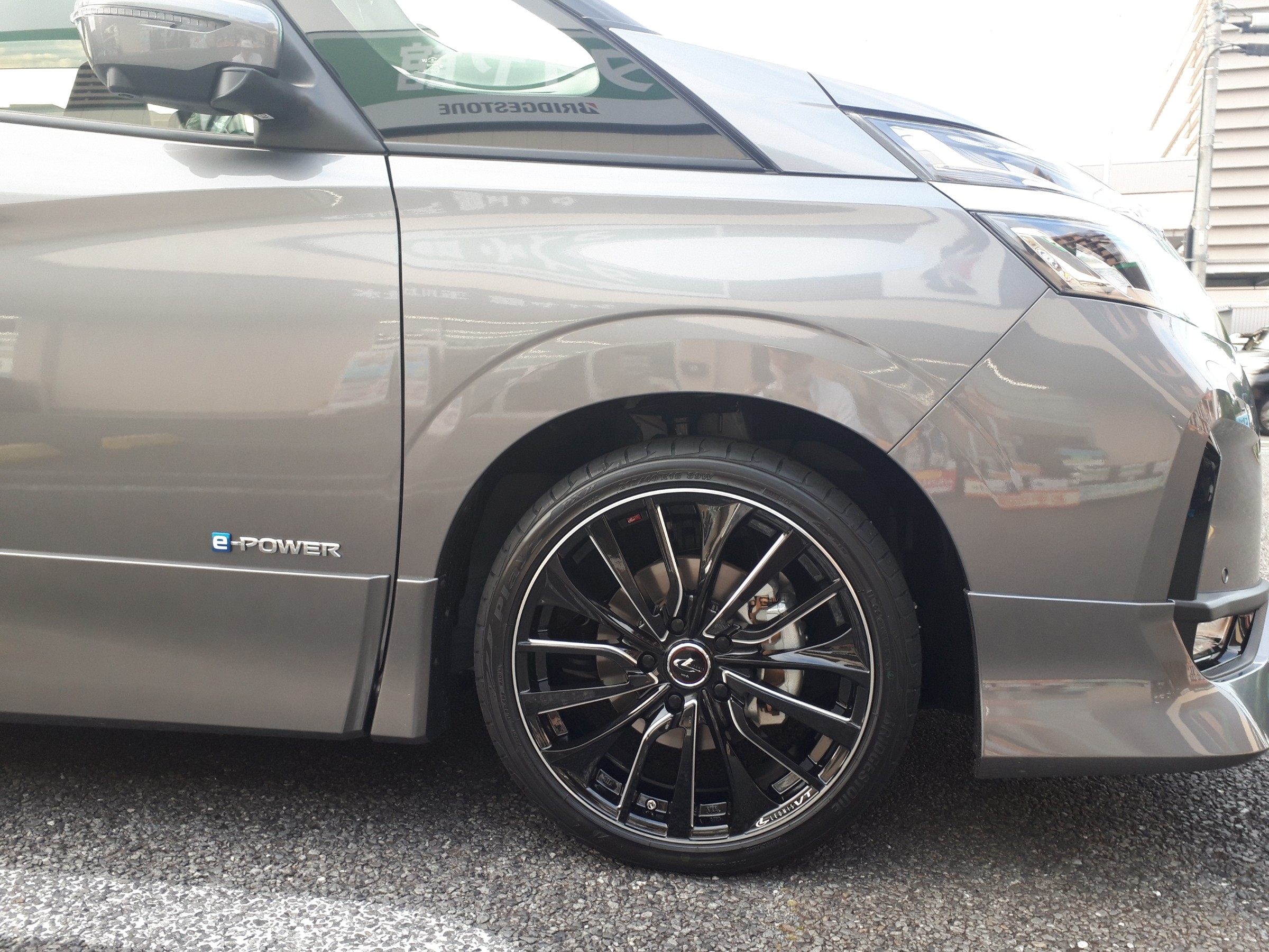 セレナ C27 ホイールセット ローダウン | 日産 セレナe-POWER ホイール タイヤ・ホイール関連 > 4輪トータルアライメント調整 ...